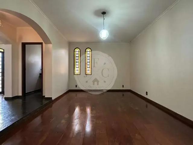 Casa / Sobrado para Locação em Ribeirão Preto/SP Alto da Boa Vista 4 Quartos
