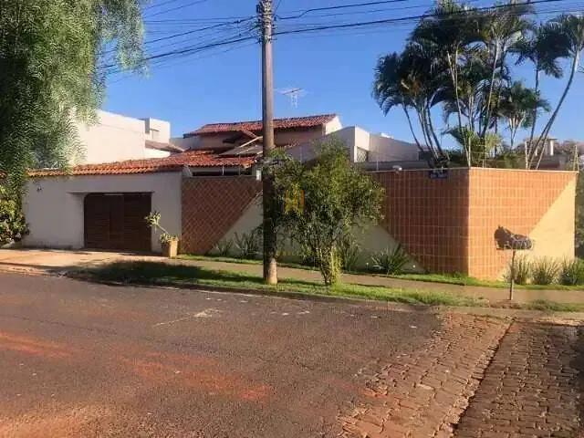 Casa / Sobrado para Locação em Ribeirão Preto/SP Alto da Boa Vista 5 Quartos