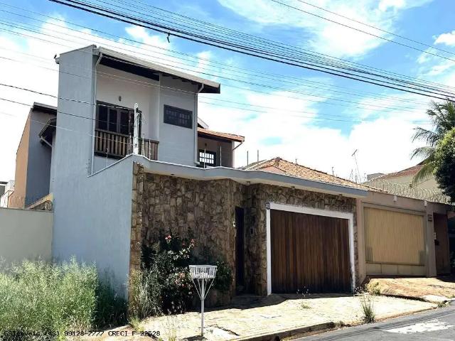 Casa / Sobrado para Locação em Ribeirão Preto/SP Alto da Boa Vista 5 Quartos
