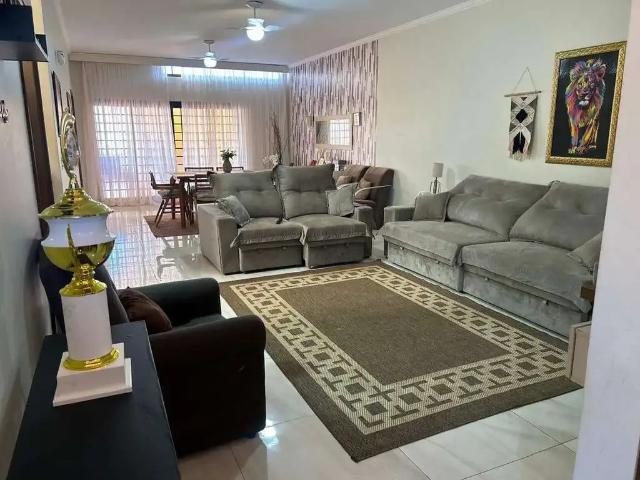 Casa / Sobrado para Locação em Ribeirão Preto/SP Alto da Boa Vista 3 Quartos