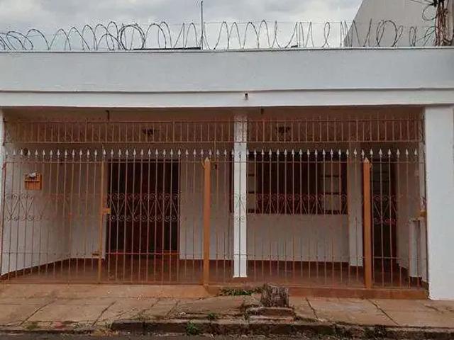 Casa / Sobrado para Locação em Ribeirão Preto/SP Campos Elíseos 3 Quartos
