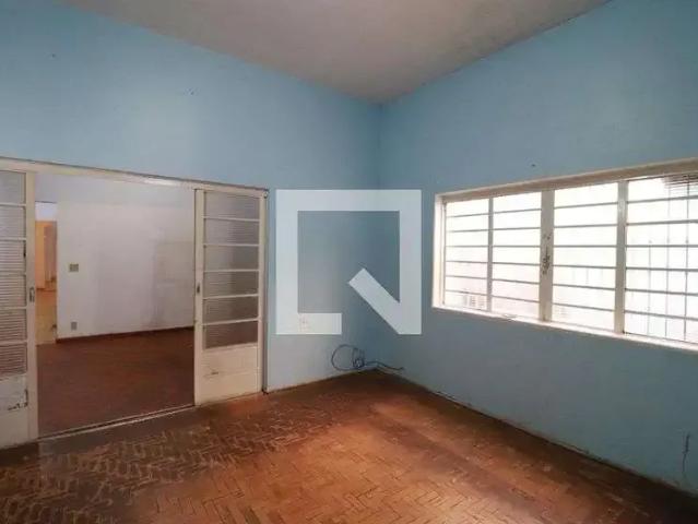 Casa / Sobrado para Locação em Ribeirão Preto/SP Centro 3 Quartos