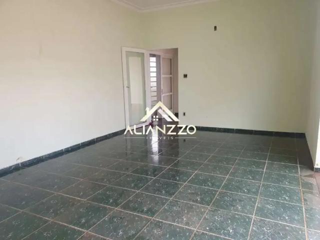 Casa / Sobrado para Locação em Ribeirão Preto/SP Centro 3 Quartos