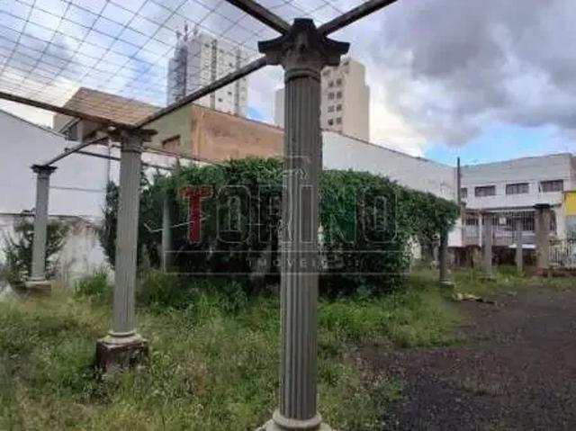 Casa / Sobrado para Locação em Ribeirão Preto/SP Centro 5 Quartos