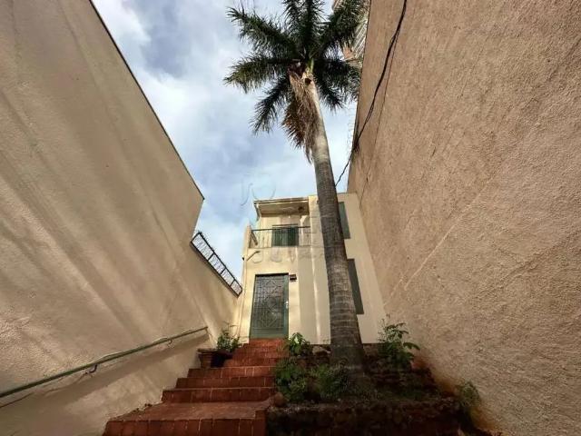 Casa / Sobrado para Locação em Ribeirão Preto/SP Centro 5 Quartos