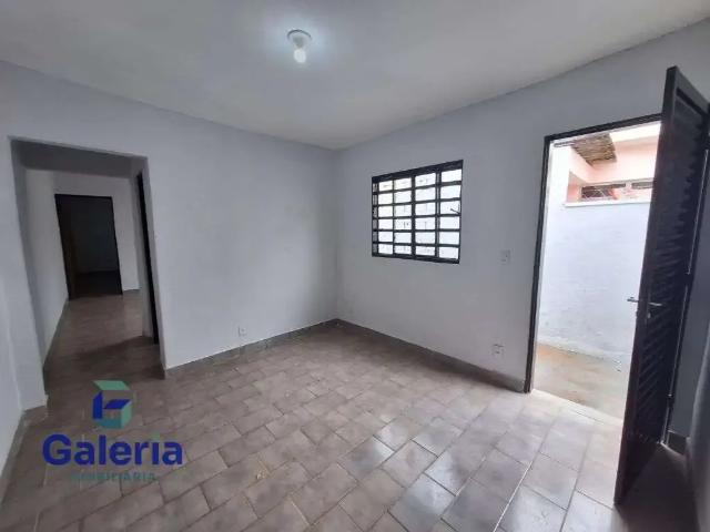 Casa / Sobrado para Locação em Ribeirão Preto/SP Ipiranga 2 Quartos