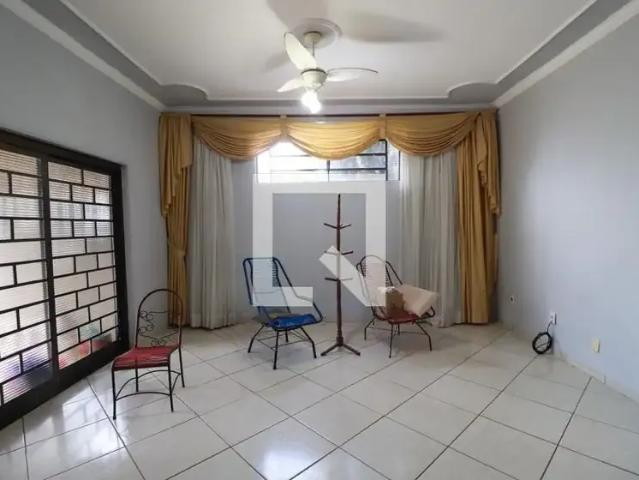 Casa / Sobrado para Locação em Ribeirão Preto/SP Ipiranga 3 Quartos