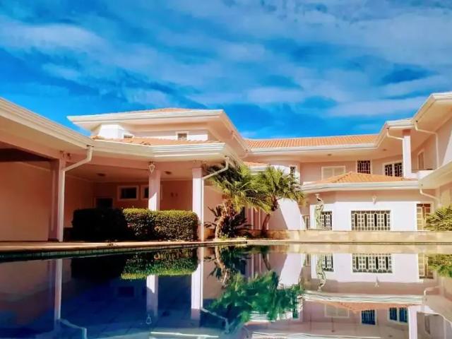 Casa / Sobrado para Locação em Ribeirão Preto/SP Jardim Canadá 5 Quartos