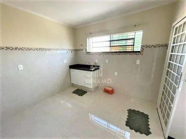 Casa / Sobrado para Locação em Ribeirão Preto/SP Jardim Antártica 2 Quartos