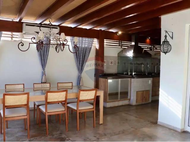 Casa / Sobrado para Locação em Ribeirão Preto/SP Jardim Botânico 2 Quartos