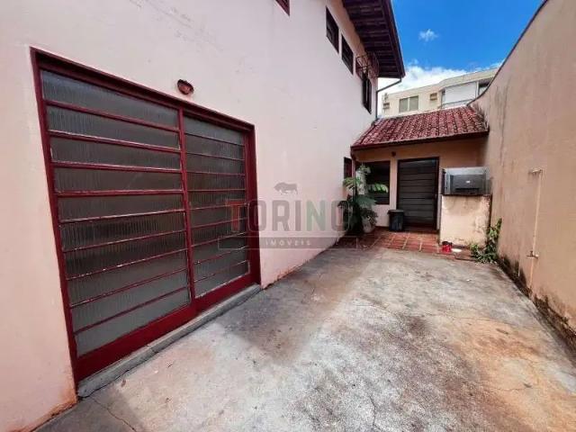 Casa / Sobrado para Locação em Ribeirão Preto/SP Jardim Irajá 3 Quartos