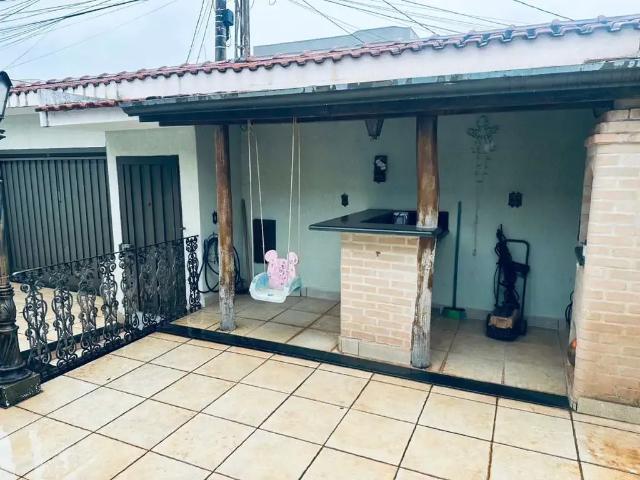 Casa / Sobrado para Locação em Ribeirão Preto/SP Jardim Irajá 4 Quartos