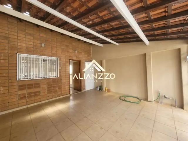 Casa / Sobrado para Locação em Ribeirão Preto/SP Jardim Irajá 4 Quartos