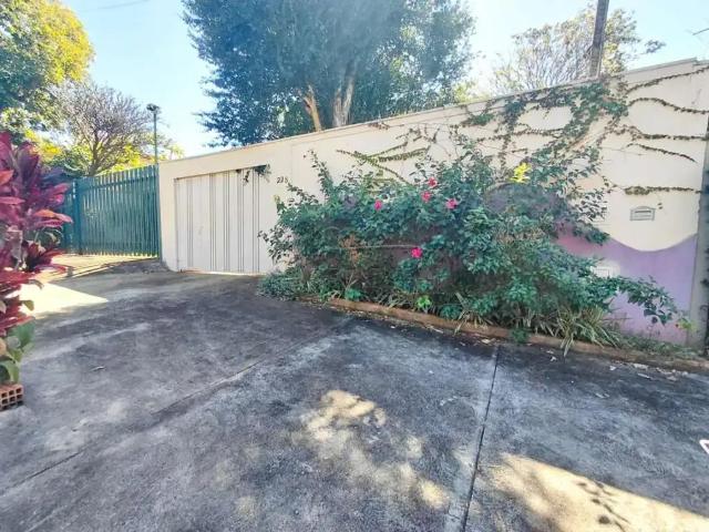 Casa / Sobrado para Locação em Ribeirão Preto/SP Jardim São Luiz 2 Quartos