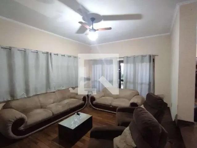 Casa / Sobrado para Locação em Ribeirão Preto/SP Jardim Sumaré 4 Quartos