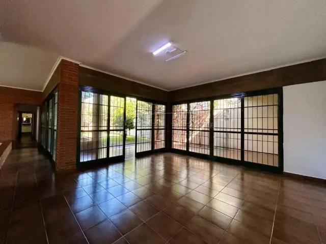 Casa / Sobrado para Locação em Ribeirão Preto/SP Jardim Sumaré 4 Quartos