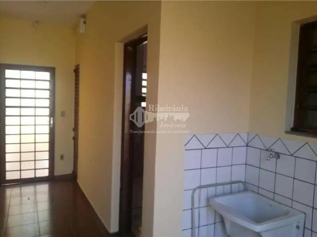 Casa / Sobrado para Locação em Ribeirão Preto/SP Parque Industrial Lagoinha 3 Quartos
