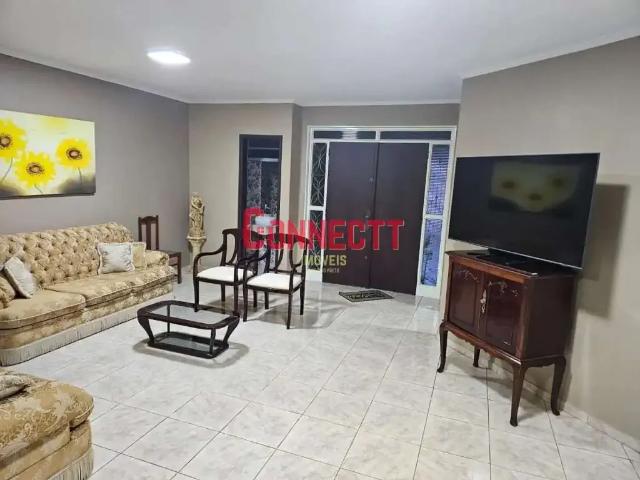 Casa / Sobrado para Locação em Ribeirão Preto/SP Parque Industrial Lagoinha 3 Quartos