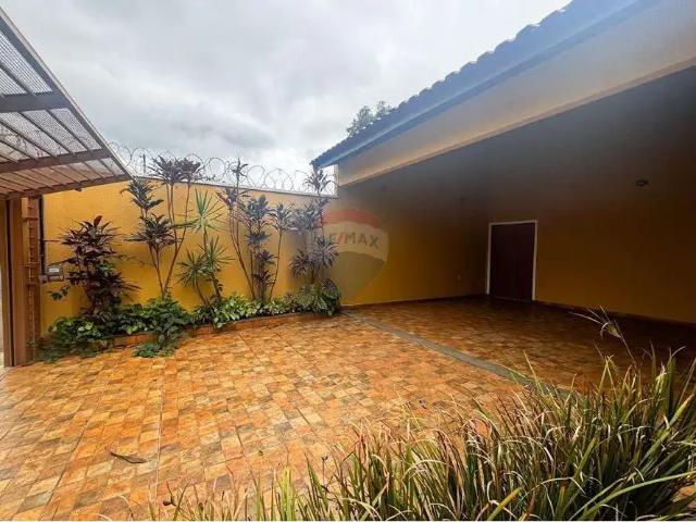 Casa / Sobrado para Locação em Ribeirão Preto/SP Parque Residencial Lagoinha 4 Quartos