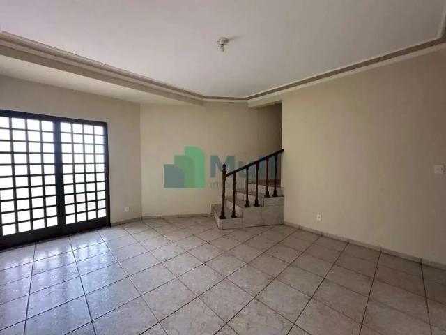 Casa / Sobrado para Locação em Ribeirão Preto/SP Sumarezinho 4 Quartos