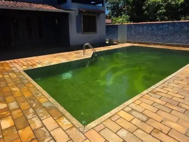 Casa / Sobrado para Locação em Rio das Ostras/RJ Terra Firme 4 Quartos