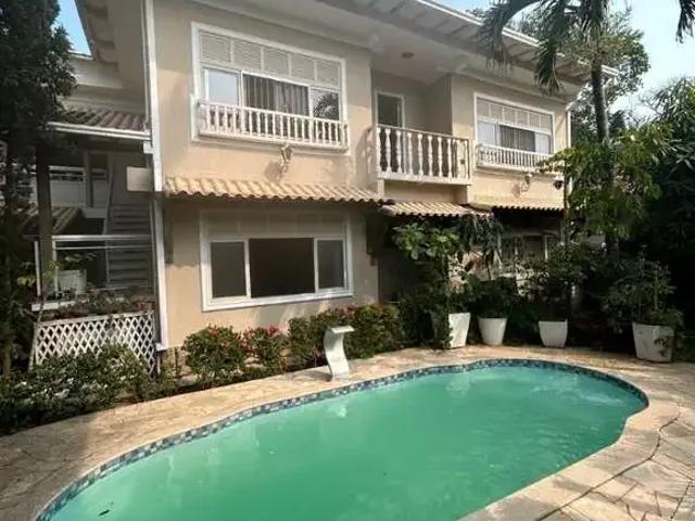 Casa / Sobrado para Locação em Rio das Ostras/RJ Bosque da Praia 5 Quartos