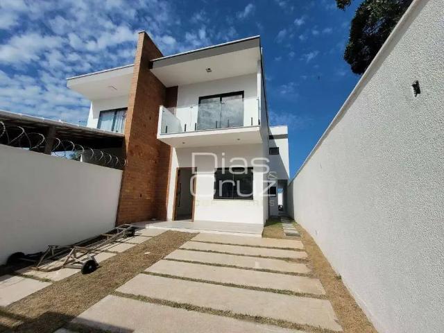 Casa / Sobrado para Locação em Rio das Ostras/RJ Costazul 4 Quartos