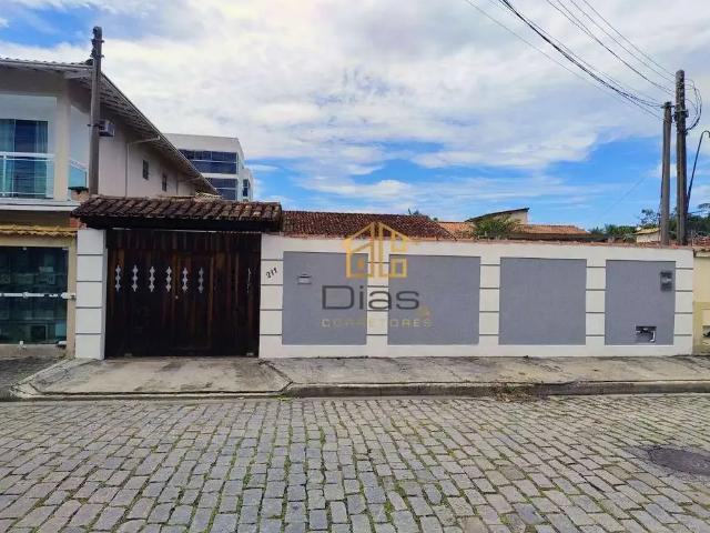 Casa / Sobrado para Locação em Rio das Ostras/RJ Costazul 3 Quartos