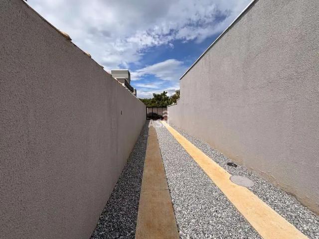 Casa / Sobrado para Locação em Rio das Ostras/RJ Enseada das Gaivotas 3 Quartos