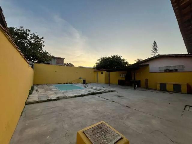 Casa / Sobrado para Locação em Rio das Ostras/RJ Recreio 3 Quartos