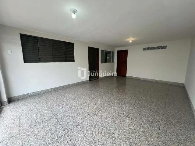 Casa / Sobrado para Locação em Rio das Pedras/SP Centro 3 Quartos