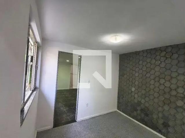 Casa / Sobrado para Locação em Rio de Janeiro/RJ Taquara 1 Quartos