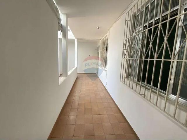 Casa / Sobrado para Locação em Rio de Janeiro/RJ Taquara 1 Quartos