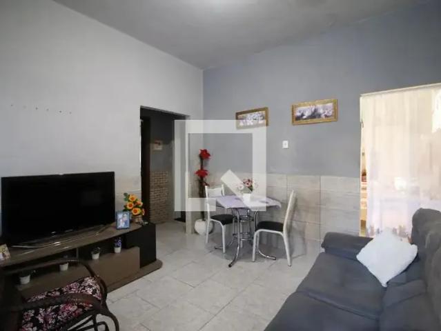 Casa / Sobrado para Locação em Rio de Janeiro/RJ Taquara 2 Quartos