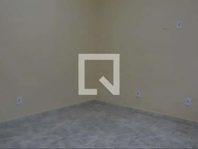 Casa / Sobrado para Locação em Rio de Janeiro/RJ Taquara 2 Quartos