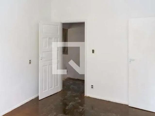 Casa / Sobrado para Locação em Rio de Janeiro/RJ Taquara 2 Quartos
