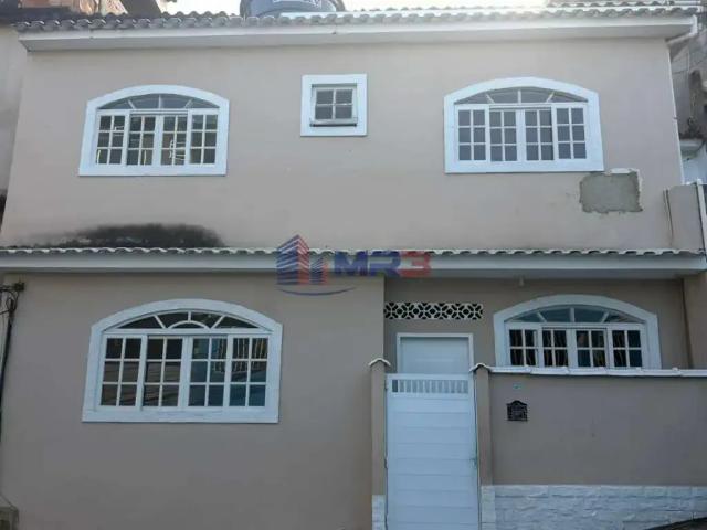 Casa / Sobrado para Locação em Rio de Janeiro/RJ Taquara 2 Quartos