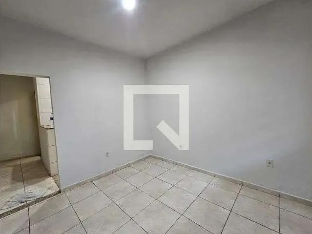 Casa / Sobrado para Locação em Rio de Janeiro/RJ Taquara 2 Quartos