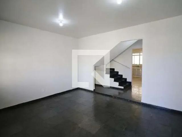 Casa / Sobrado para Locação em Rio de Janeiro/RJ Taquara 3 Quartos