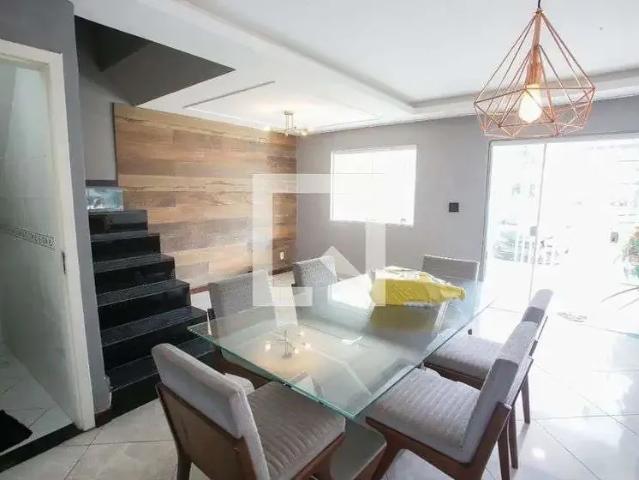 Casa / Sobrado para Locação em Rio de Janeiro/RJ Taquara 3 Quartos