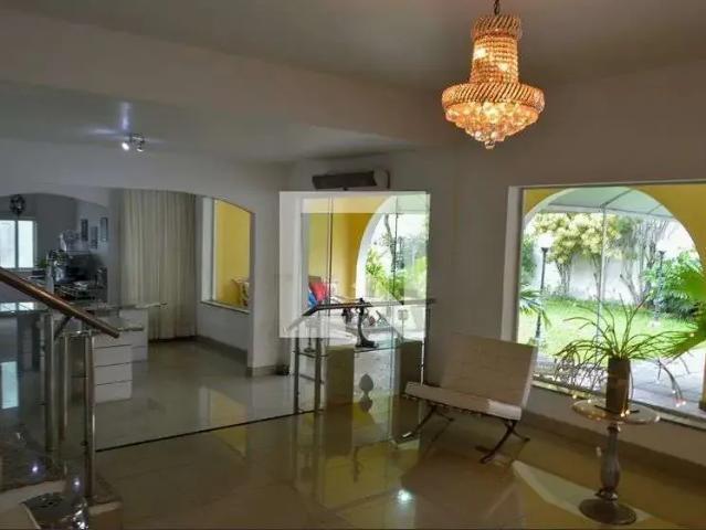 Casa / Sobrado para Locação em Rio de Janeiro/RJ Taquara 5 Quartos