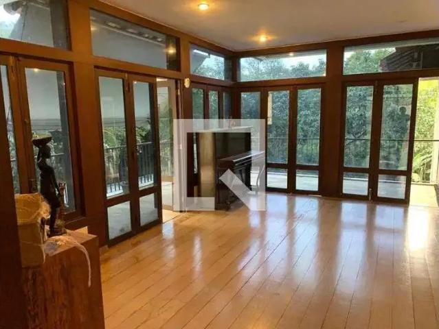 Casa / Sobrado para Locação em Rio de Janeiro/RJ Vargem Grande 4 Quartos