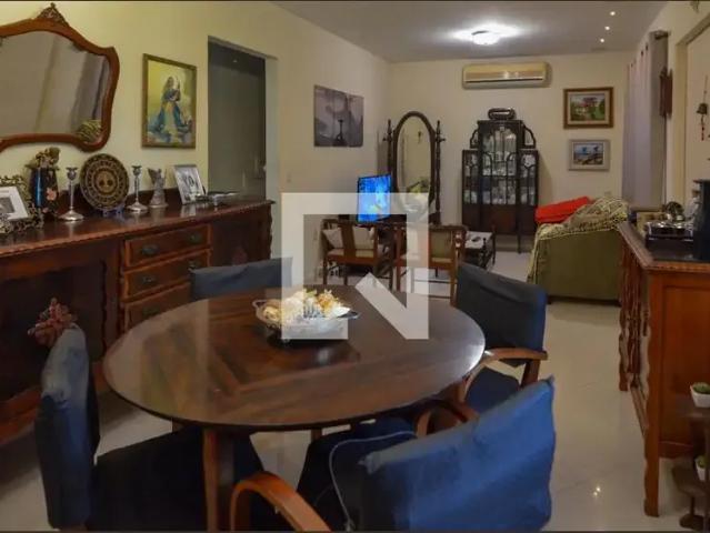 Casa / Sobrado para Locação em Rio de Janeiro/RJ Vargem Pequena 4 Quartos