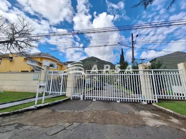 Casa / Sobrado para Locação em Rio de Janeiro/RJ Vargem Pequena 4 Quartos