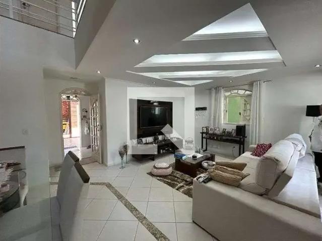 Casa / Sobrado para Locação em Rio de Janeiro/RJ Vila Valqueire 3 Quartos