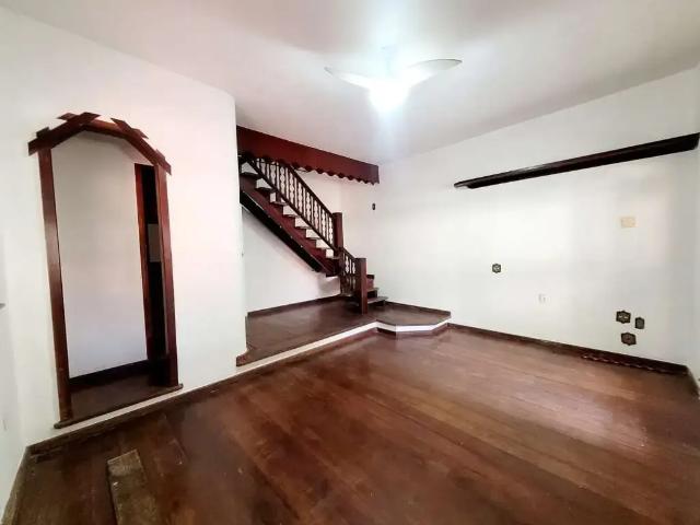 Casa / Sobrado para Locação em Rio de Janeiro/RJ Vila Valqueire 3 Quartos