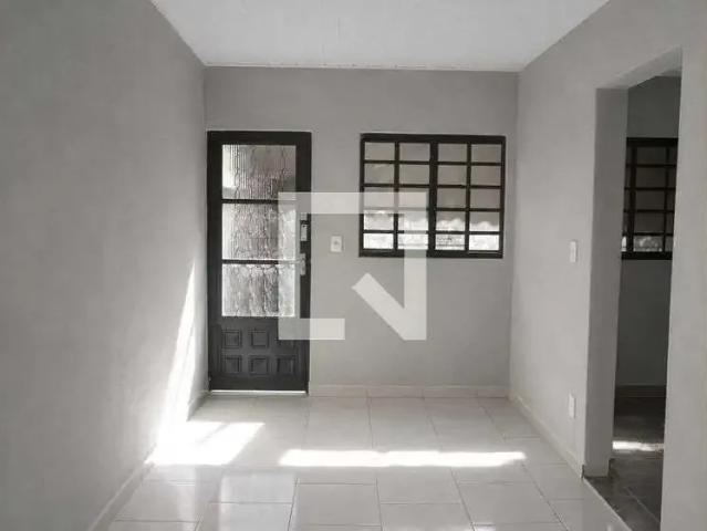 Casa / Sobrado para Locação em Rio de Janeiro/RJ Bangu 1 Quartos