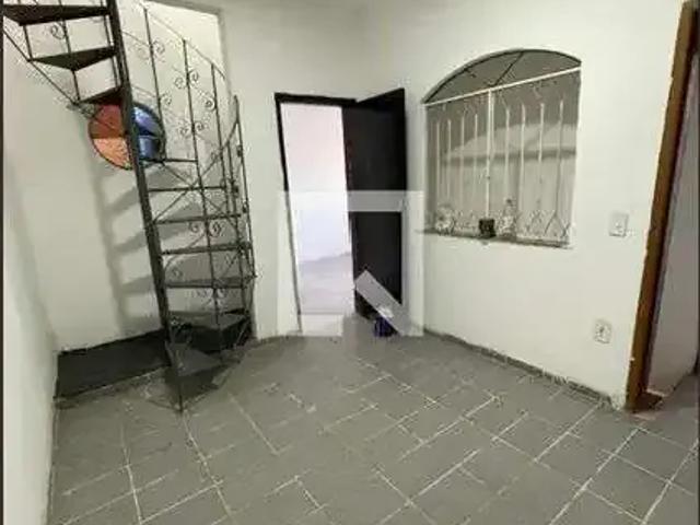 Casa / Sobrado para Locação em Rio de Janeiro/RJ Bangu 2 Quartos