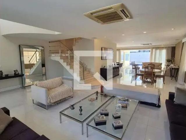Casa / Sobrado para Locação em Rio de Janeiro/RJ Barra da Tijuca 4 Quartos