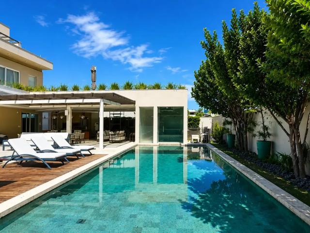 Casa / Sobrado para Locação em Rio de Janeiro/RJ Barra da Tijuca 5 Quartos